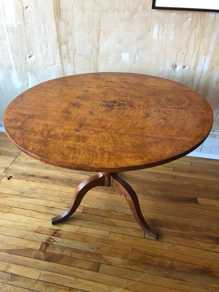 (SOLD) Antique Tilt Top Table