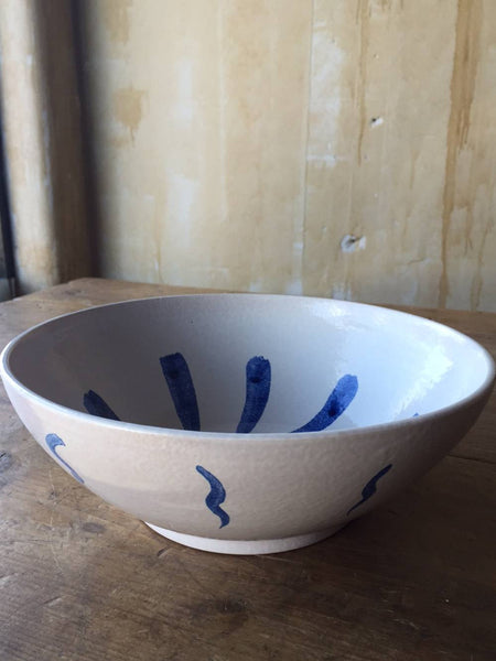 blue-white-serving-bowl-italian_grande.jpg?v=1461184917
