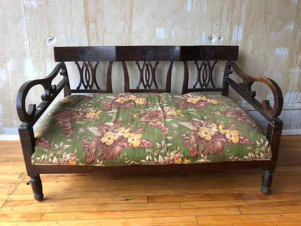 low-antique-settee-bench_grande.jpg?v=1633024360